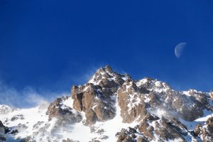 Oshtoran kooh Mountain 2022 | Azna, Lorestan | Sights - Iran Travel and ...