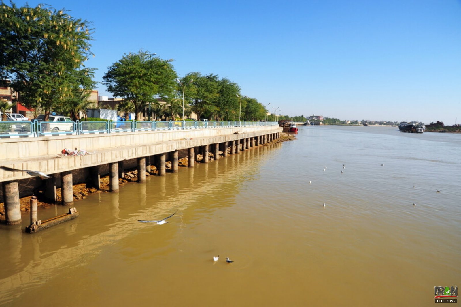 Arvand Rud River Photo Gallery - Iran Travel and Tourism