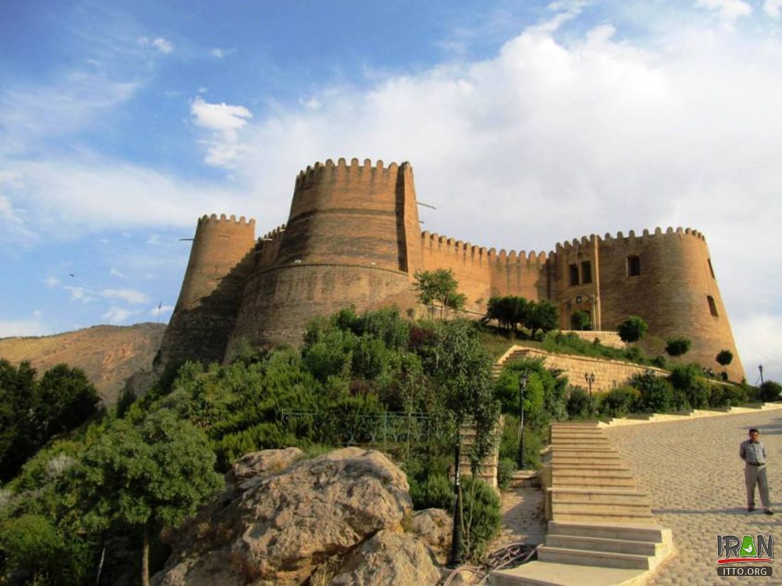 Falak-ol-Aflak Citadel (Shapur Khast) Photo Gallery - Iran Travel and ...