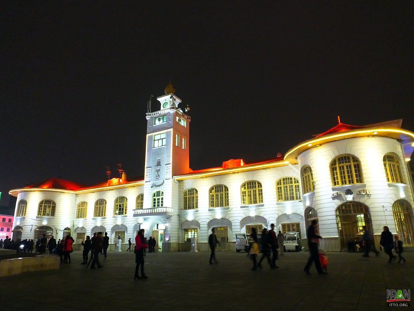 PHOTO: Rasht Municipality Square - Gilan Province (Ali Mobasherii ...